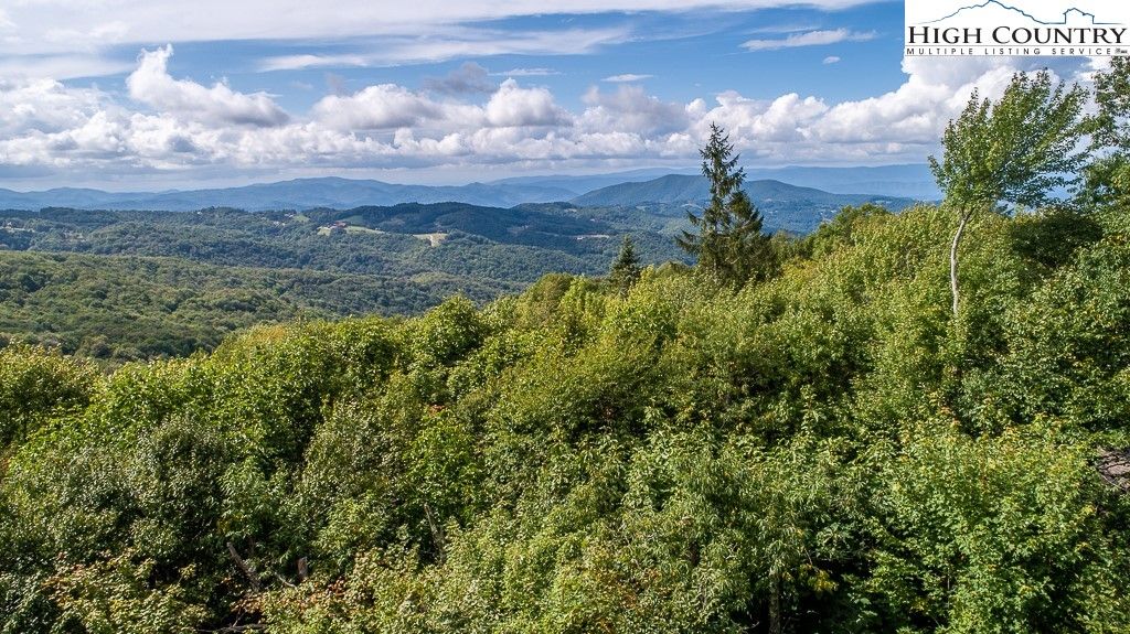 110 Hummingbird + 1437 BMP, Banner Elk, NC 28604 - See Est. Value ...