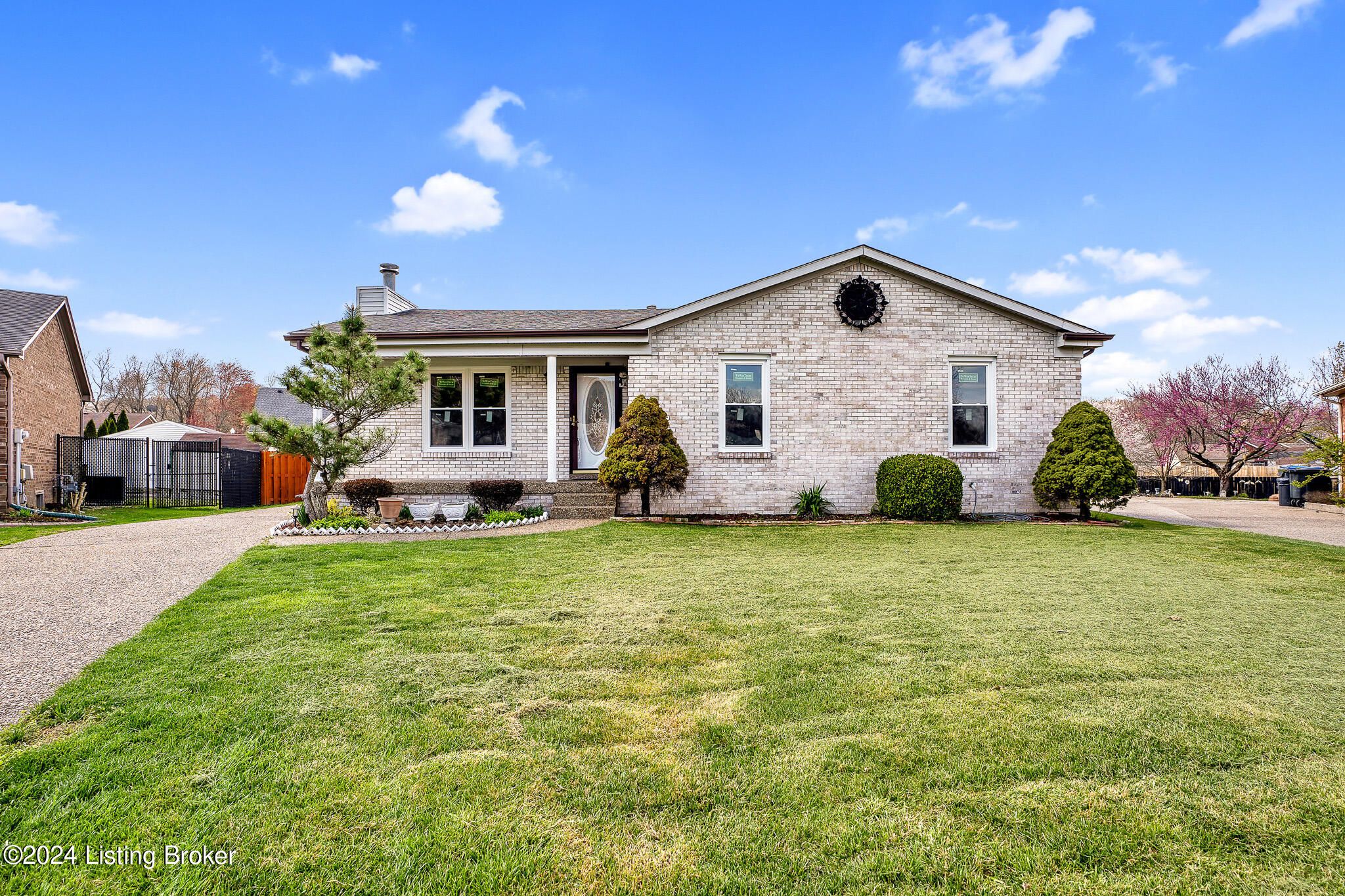 10414 Duke Ct, Fairdale, KY 40118 - See Est. Value, Schools & More