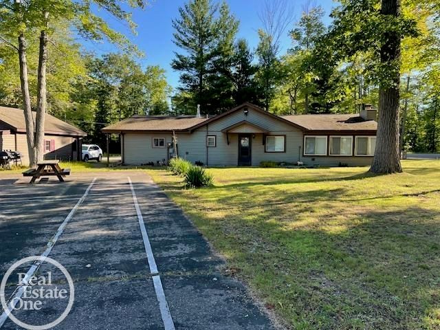 8431 Kokosing Rd, Hale, MI 48739 - See Est. Value, Schools & More