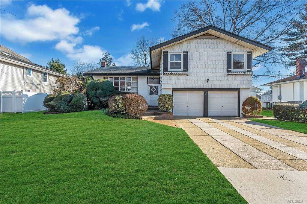 22 Fortune Ln, Jericho, NY 11753 - See Est. Value, Schools & More