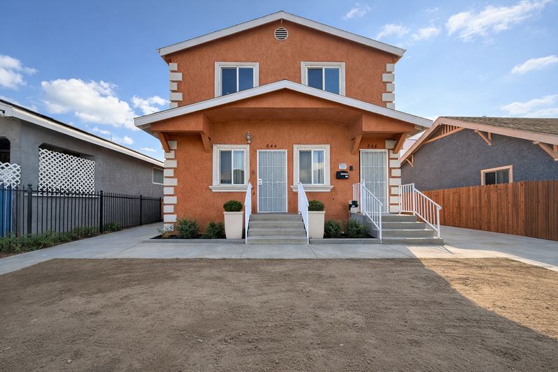 846 W 55th St, Los Angeles, CA 90037 - Trulia | Trulia