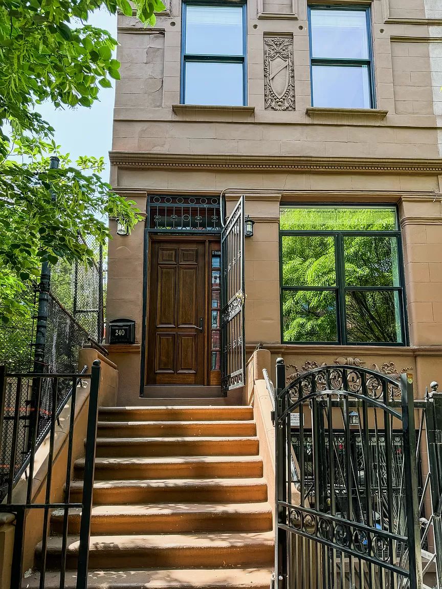 240 W 121st St, New York, NY 10027 | MLS# 1720065 | Trulia