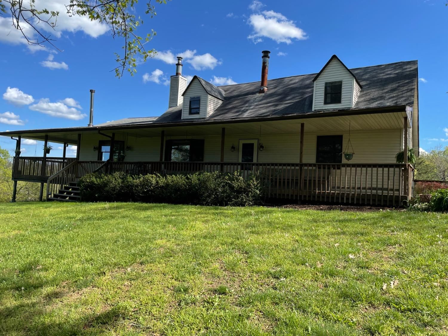 4928 Downey Ridge Rd, Dillsboro, IN 47018 | MLS# 202945 | Trulia