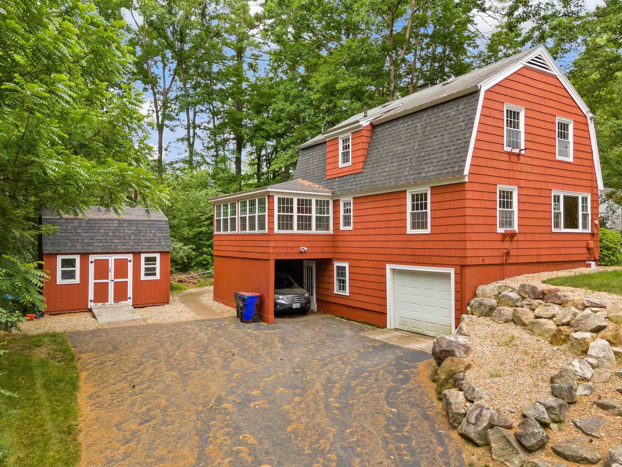 49 Summer Street, Goffstown, NH 03045 - See Est. Value, Schools & More