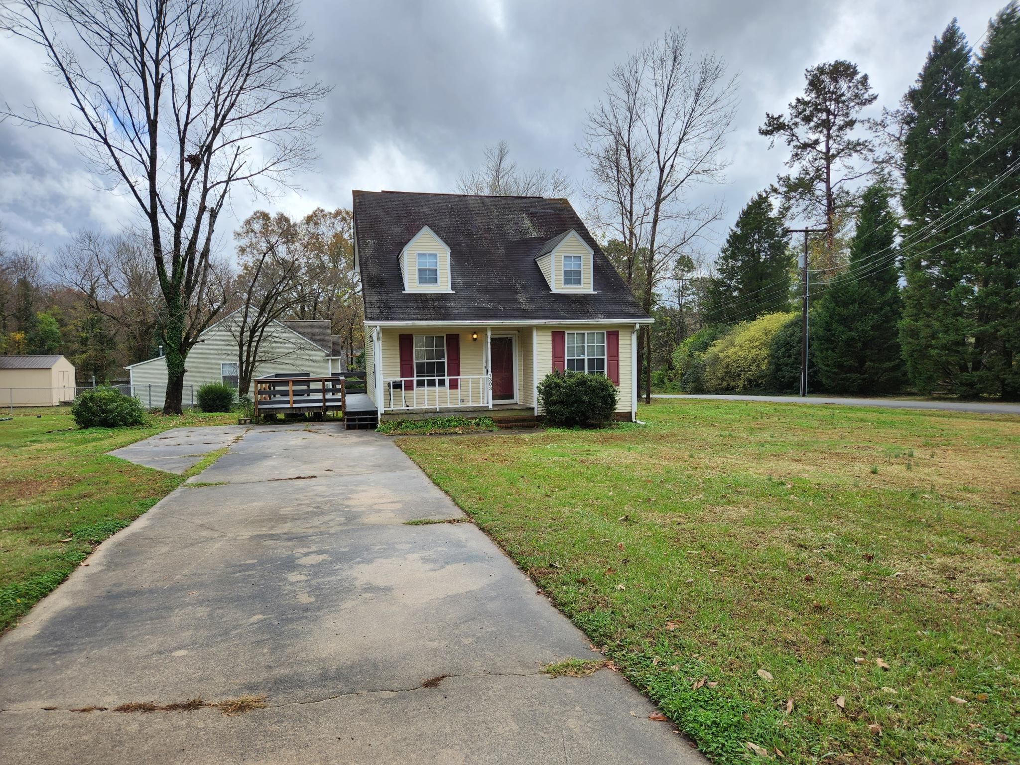 1303 N Ellis St, Salisbury, NC 28144 - See Est. Value, Schools & More