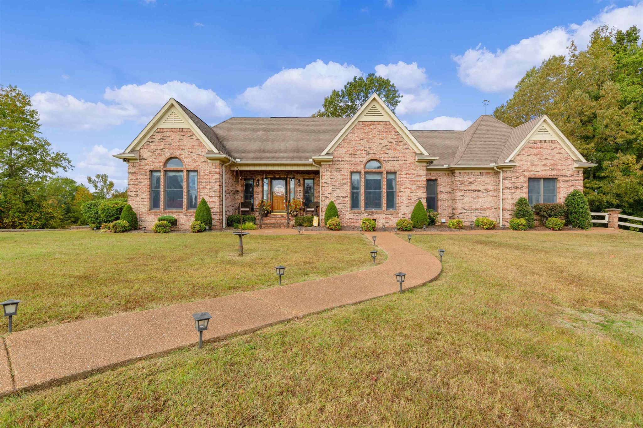 7747 Middleburg Rd, Scotts Hill, TN 38374 - See Est. Value, Schools & More