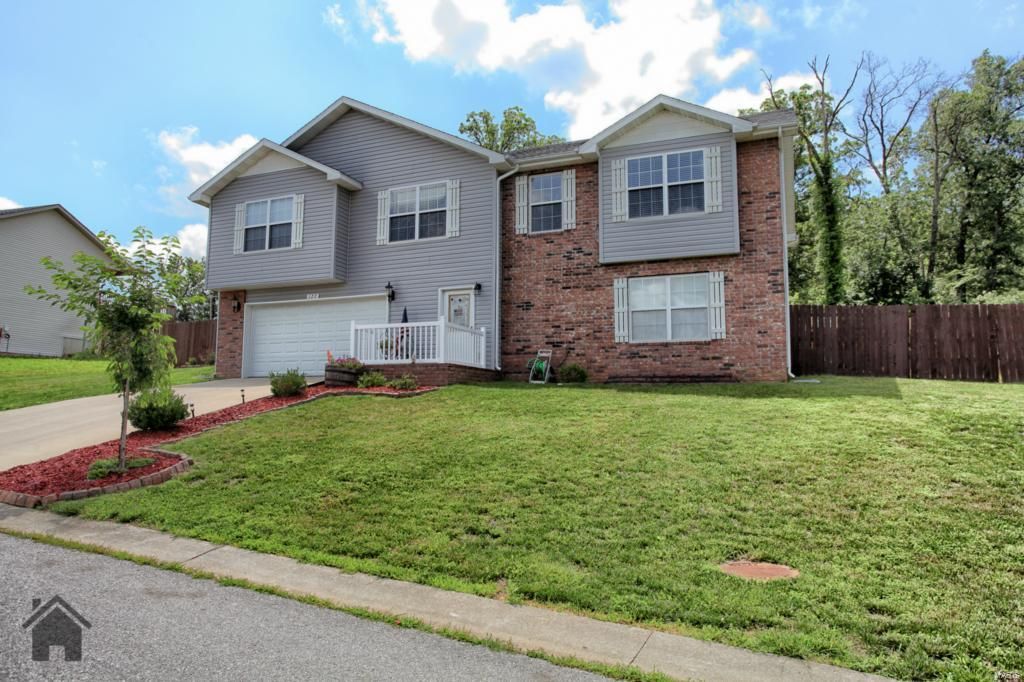 122 Lyle Curtis Cir, Waynesville, MO 65583 - See Est. Value, Schools & More