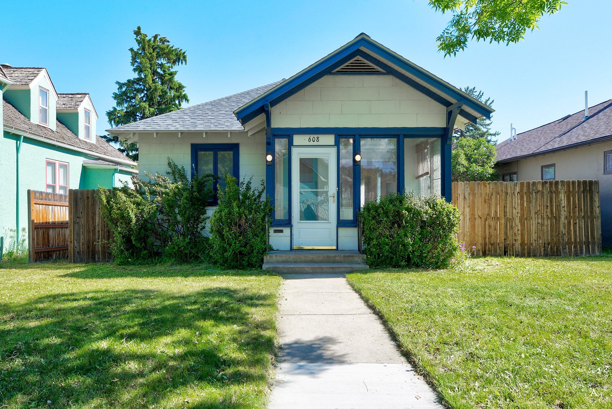 608 Hollins Ave, Helena, MT 59601 - See Est. Value, Schools & More