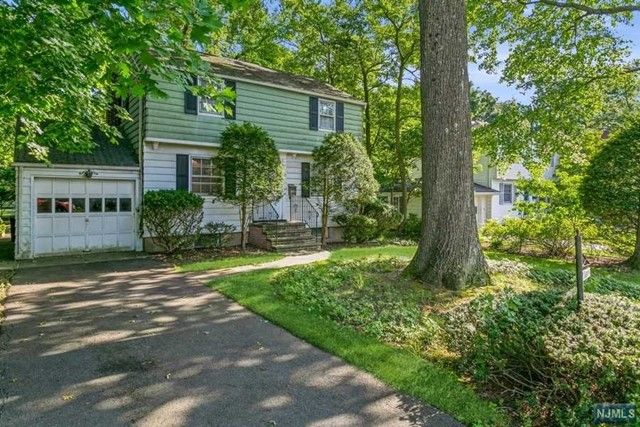 20 Midwood Rd, Tenafly, NJ 07670 | Trulia