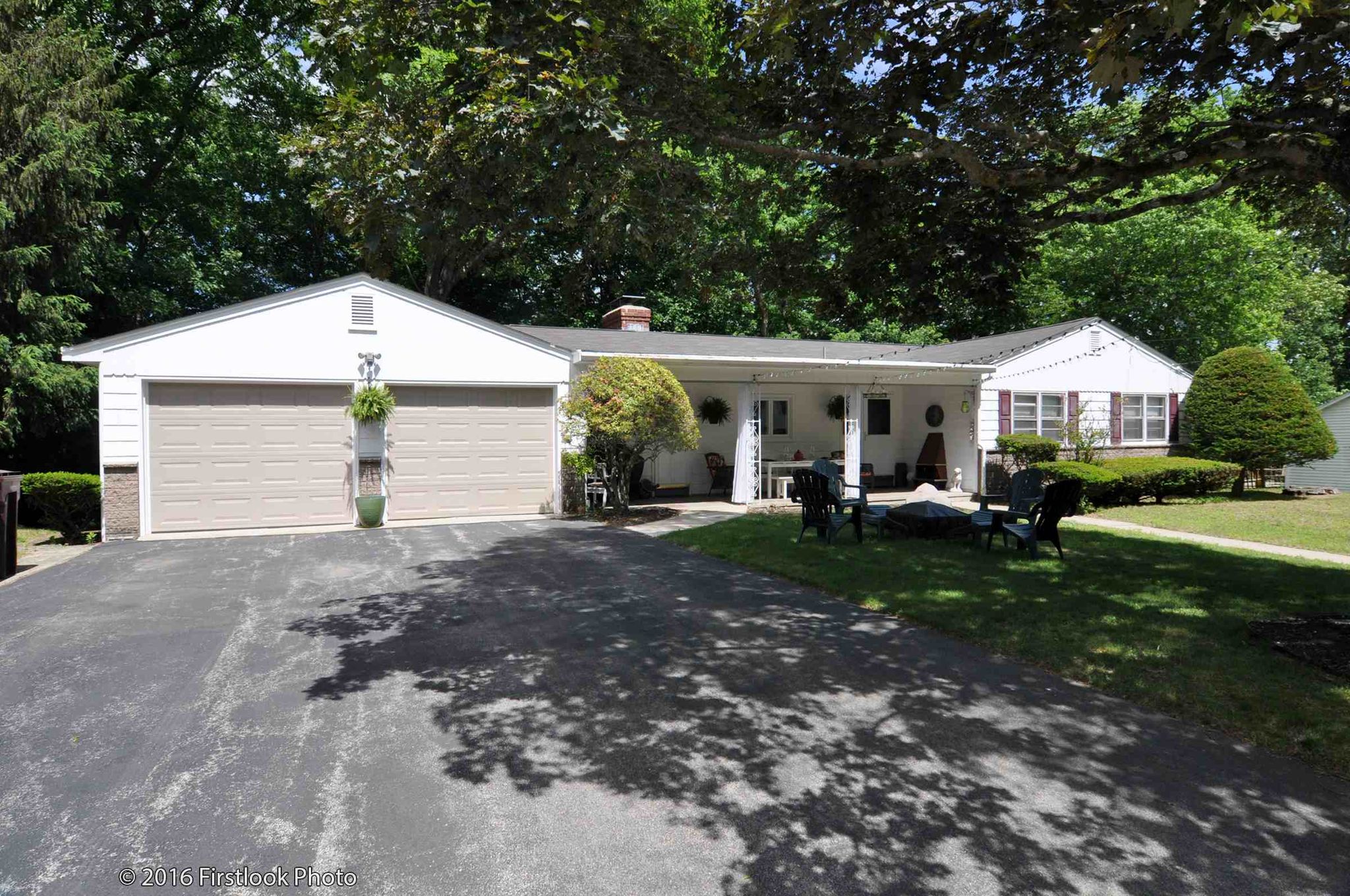71 Castle Heights Ct, Woonsocket, RI 02895 - See Est. Value, Schools & More