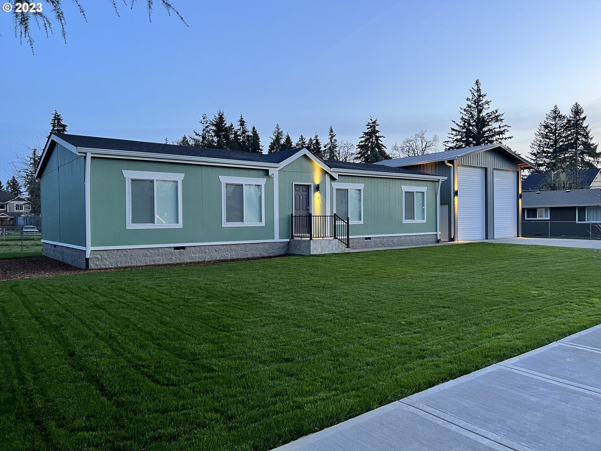 14376 Ames St, Oregon City, OR 97045 - See Est. Value, Schools & More