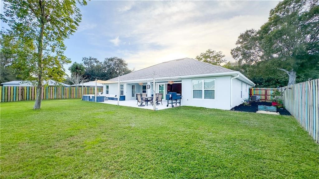 591 Ray St, Sebastian, FL 32958 - See Est. Value, Schools & More