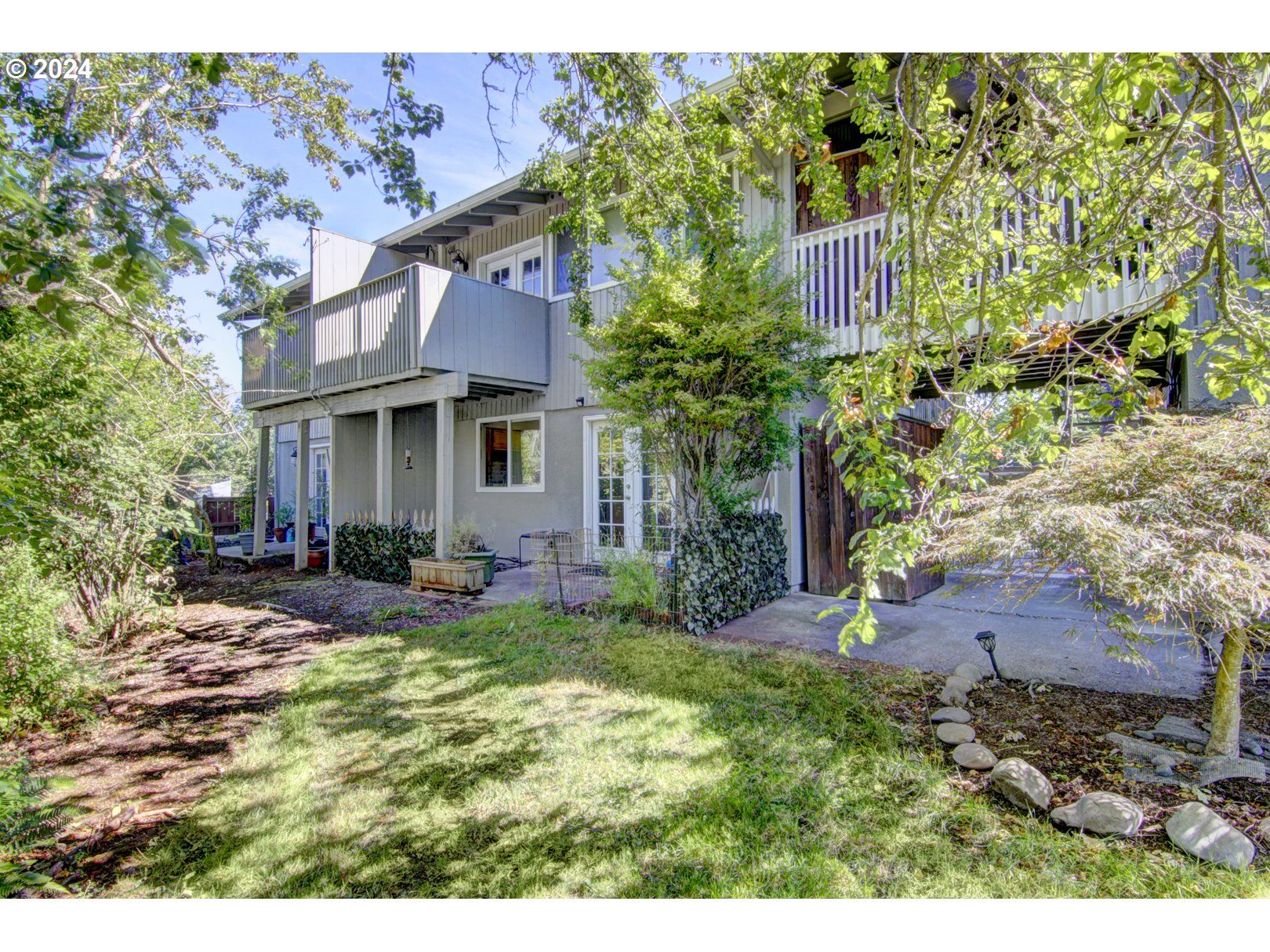 2080 W 14th Pl, Eugene, OR 97402 - See Est. Value, Schools & More