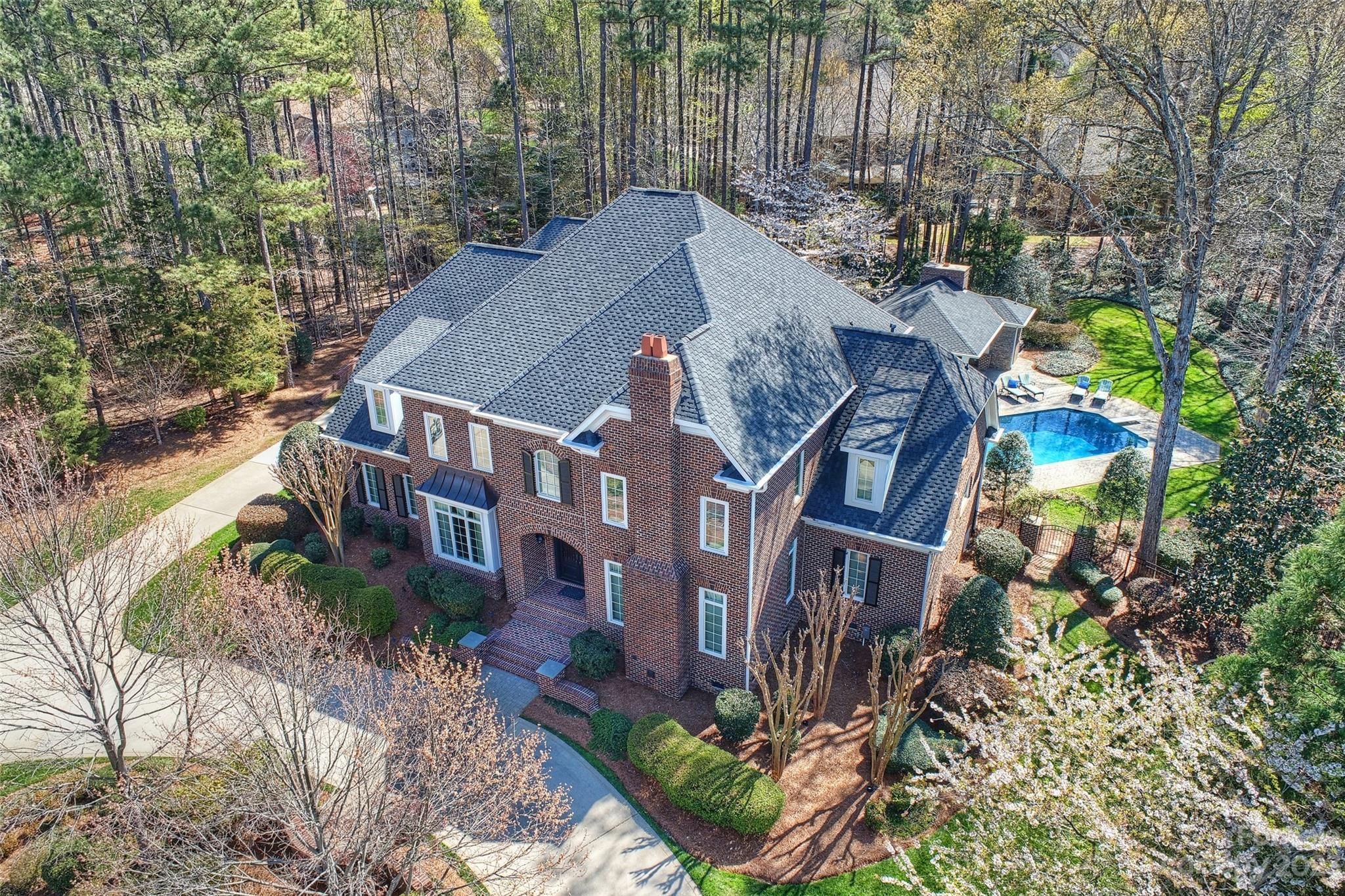 2093 Kings Manor Dr, Matthews, NC 28104 - See Est. Value, Schools & More