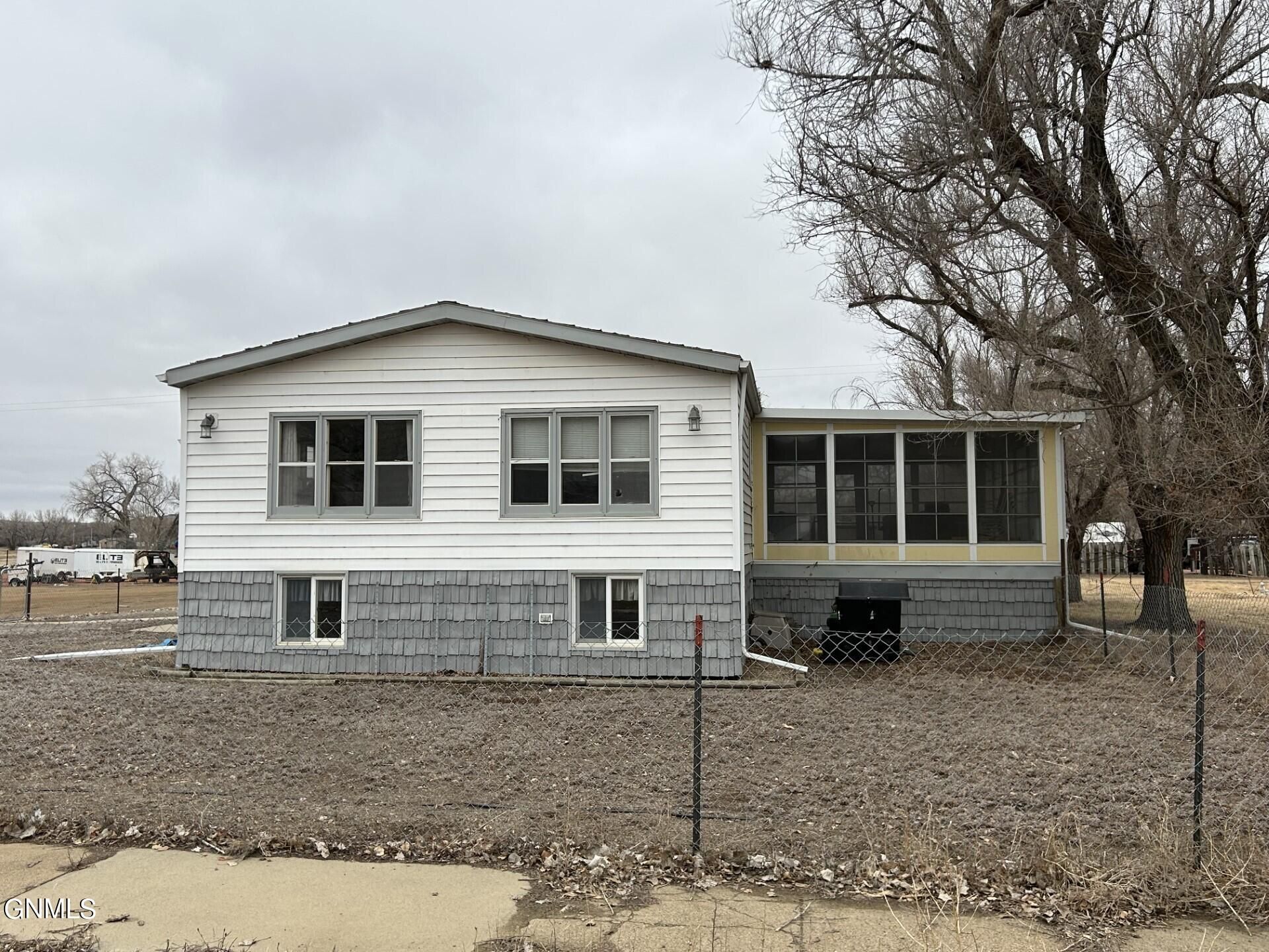 307 3rd St SE, Marmarth, ND 58643 - See Est. Value, Schools & More