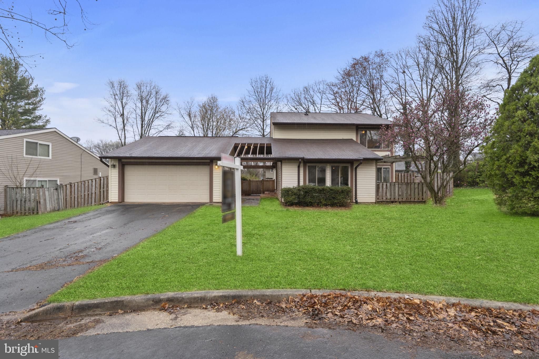 10 Pheasant Run Ct, Sterling, VA 20164 - See Est. Value, Schools & More