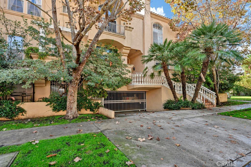 11112 La Maida St #20, North Hollywood, CA 91601 - See Est. Value ...