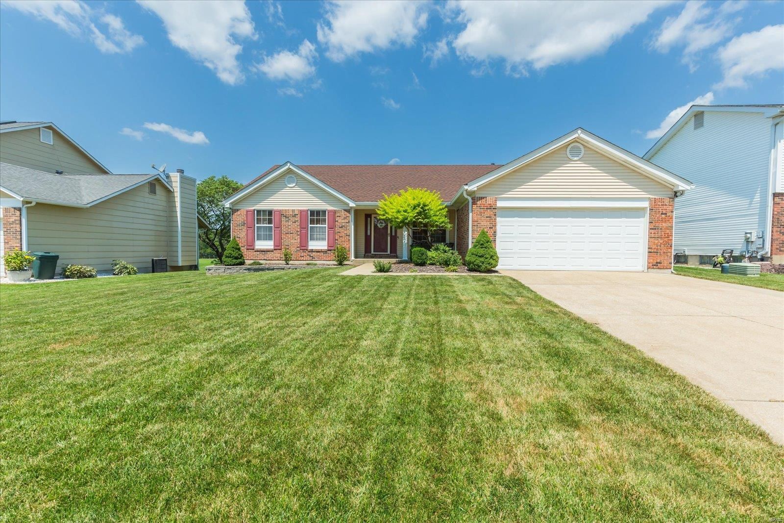 3045 Country Knoll Dr, Saint Charles, MO 63303 - See Est. Value ...