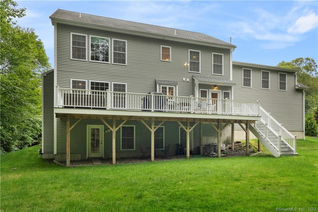 622 Booth Hill Road, Trumbull, CT 06611 - See Est. Value, Schools & More