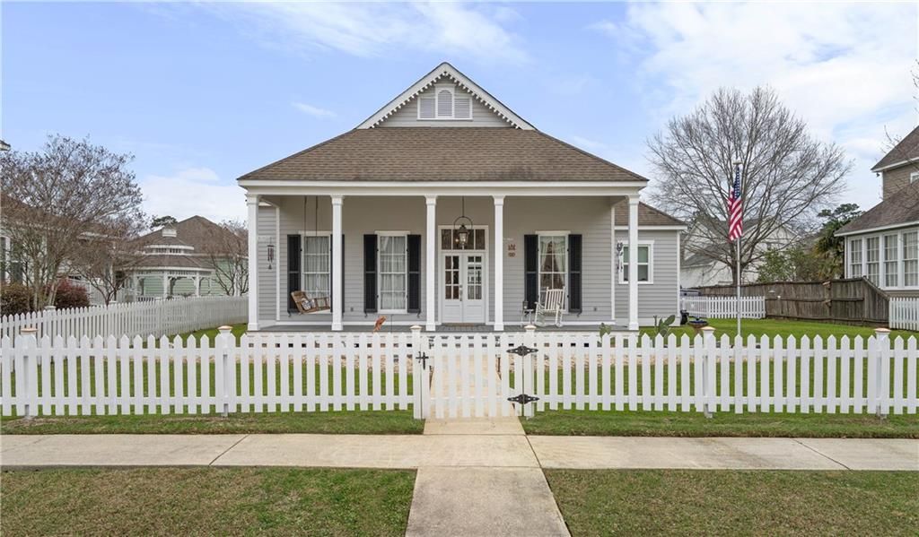 1422 Natchez Loop, Covington, LA 70433 - See Est. Value, Schools & More