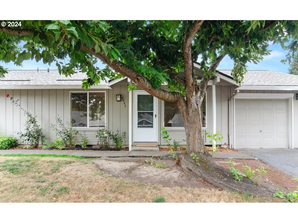 8232 SW Shenandoah Way, Tualatin, OR 97062 - See Est. Value, Schools & More