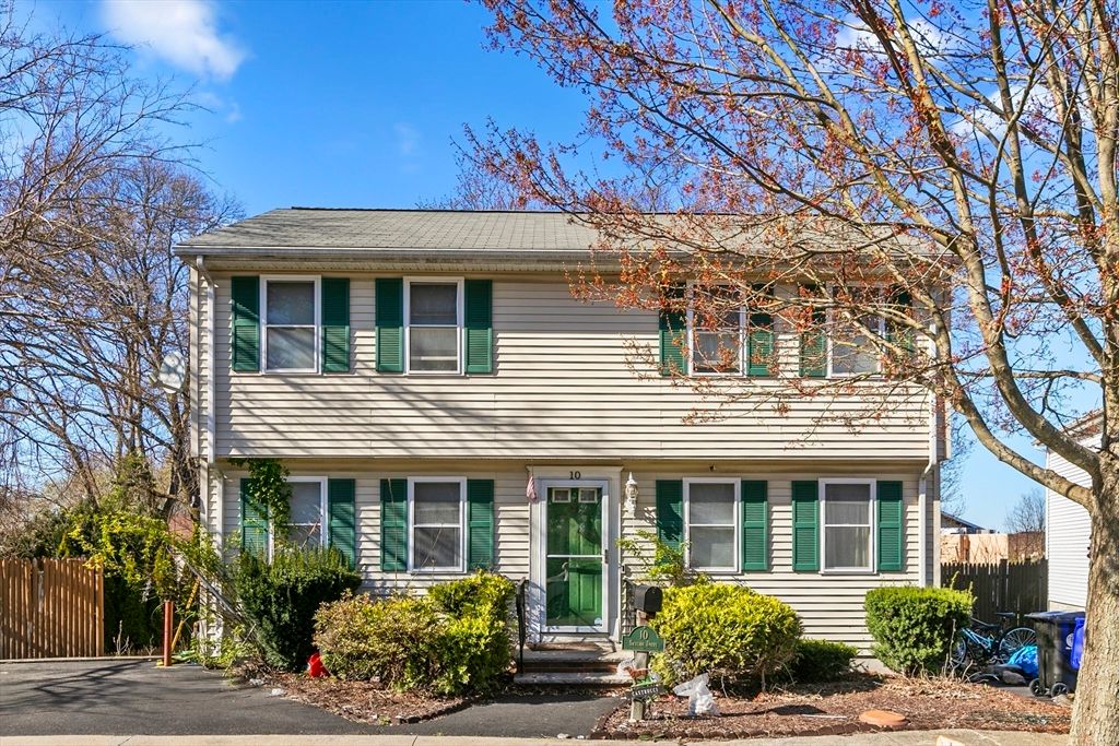 10 Skyline Dr, Malden, MA 02148 - See Est. Value, Schools & More