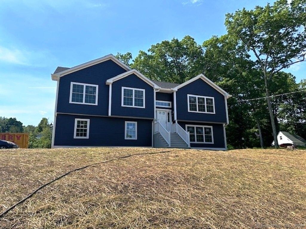 121 Wolcott Road, Wolcott, CT 06716 - See Est. Value, Schools & More