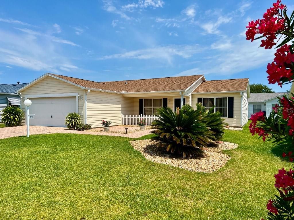 2713 De La Rosa St, The Villages, FL 32162 - See Est. Value, Schools & More