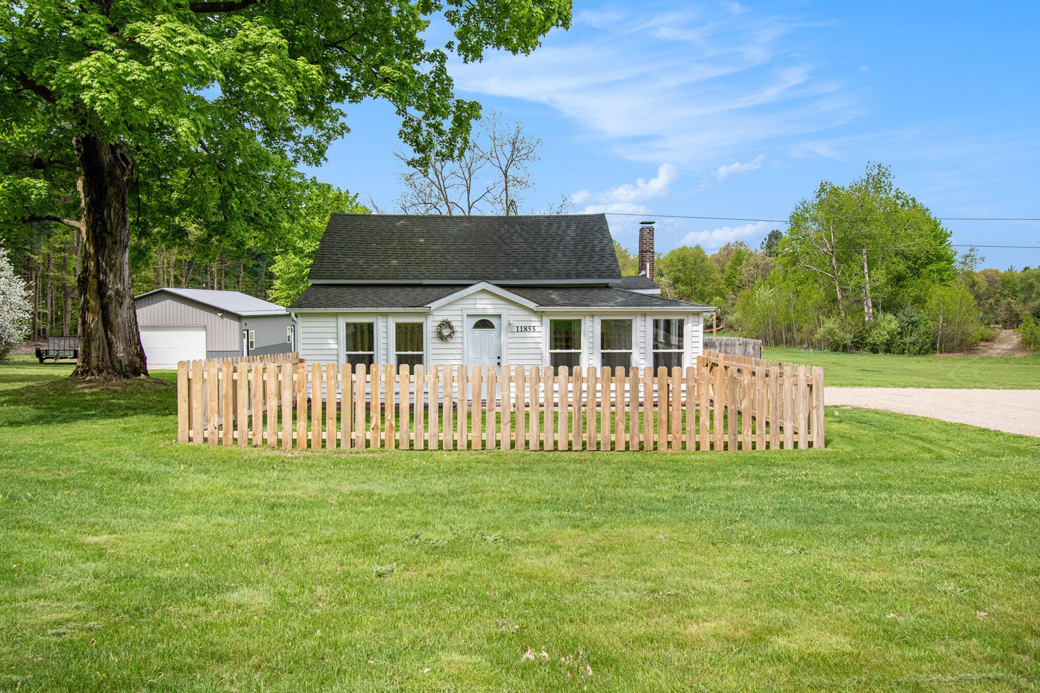 11855 Long Lake Dr, Sparta, MI 49345 - See Est. Value, Schools & More