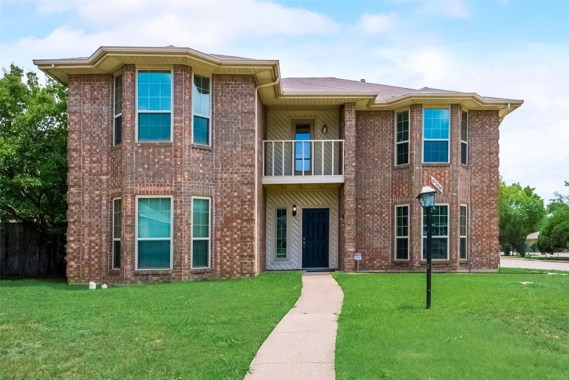 3756 Corn Valley Rd, Grand Prairie, TX 75052 - See Est. Value, Schools ...