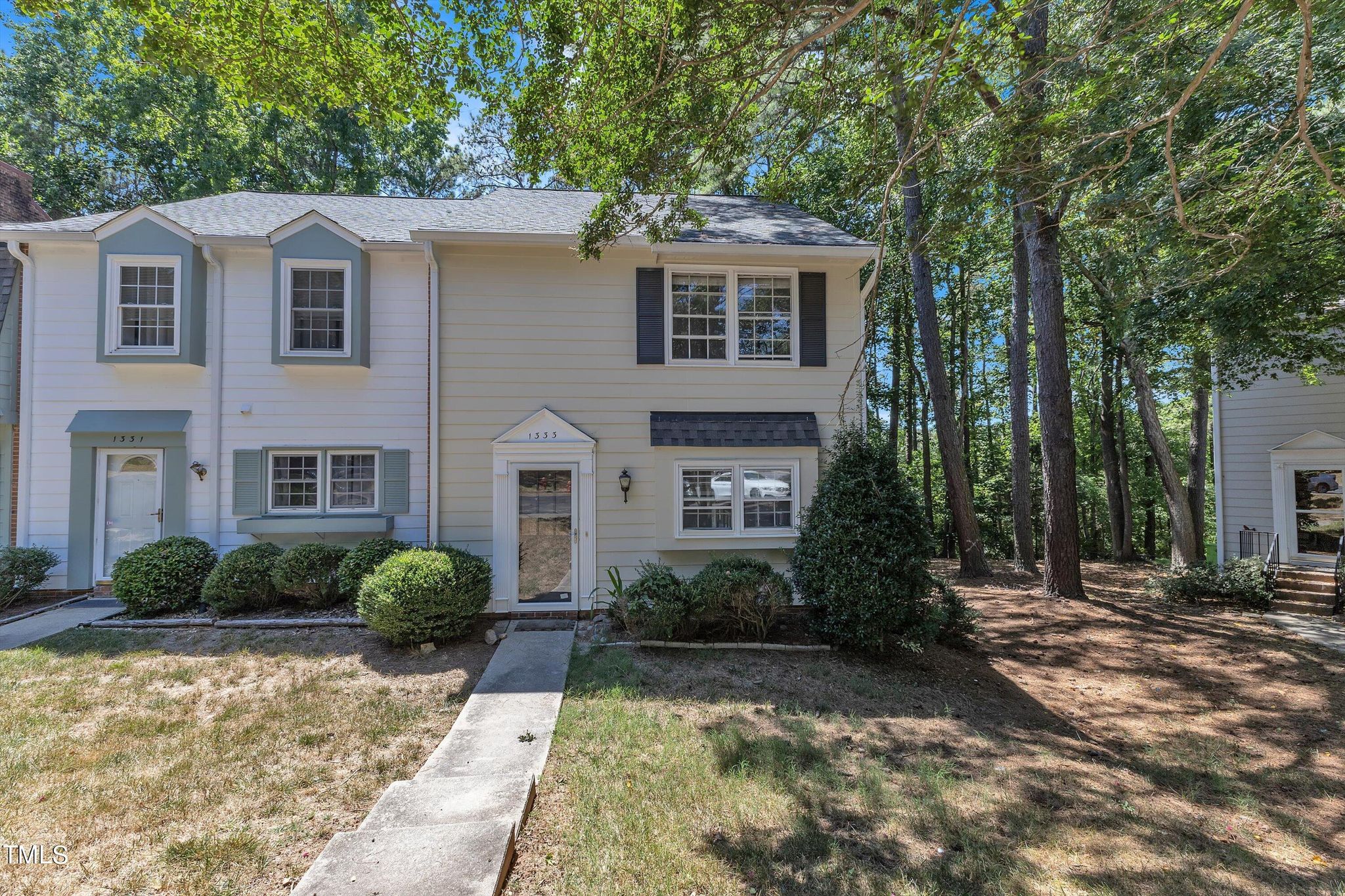 1333 Garden Crest Cir, Raleigh, NC 27609 - See Est. Value, Schools & More