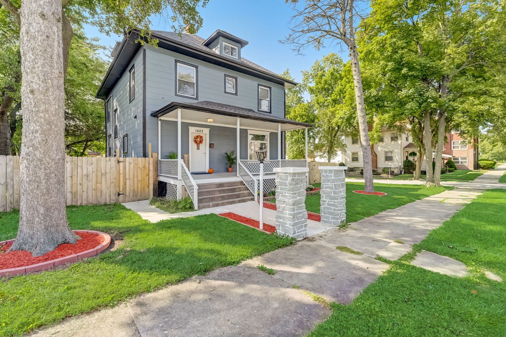 1422 Schilling Ave, Chicago Heights, IL 60411 - See Est. Value, Schools & More