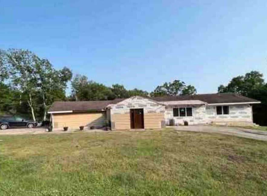 409 Overlook Rd, Lake Ozark, MO 65049 - See Est. Value, Schools & More