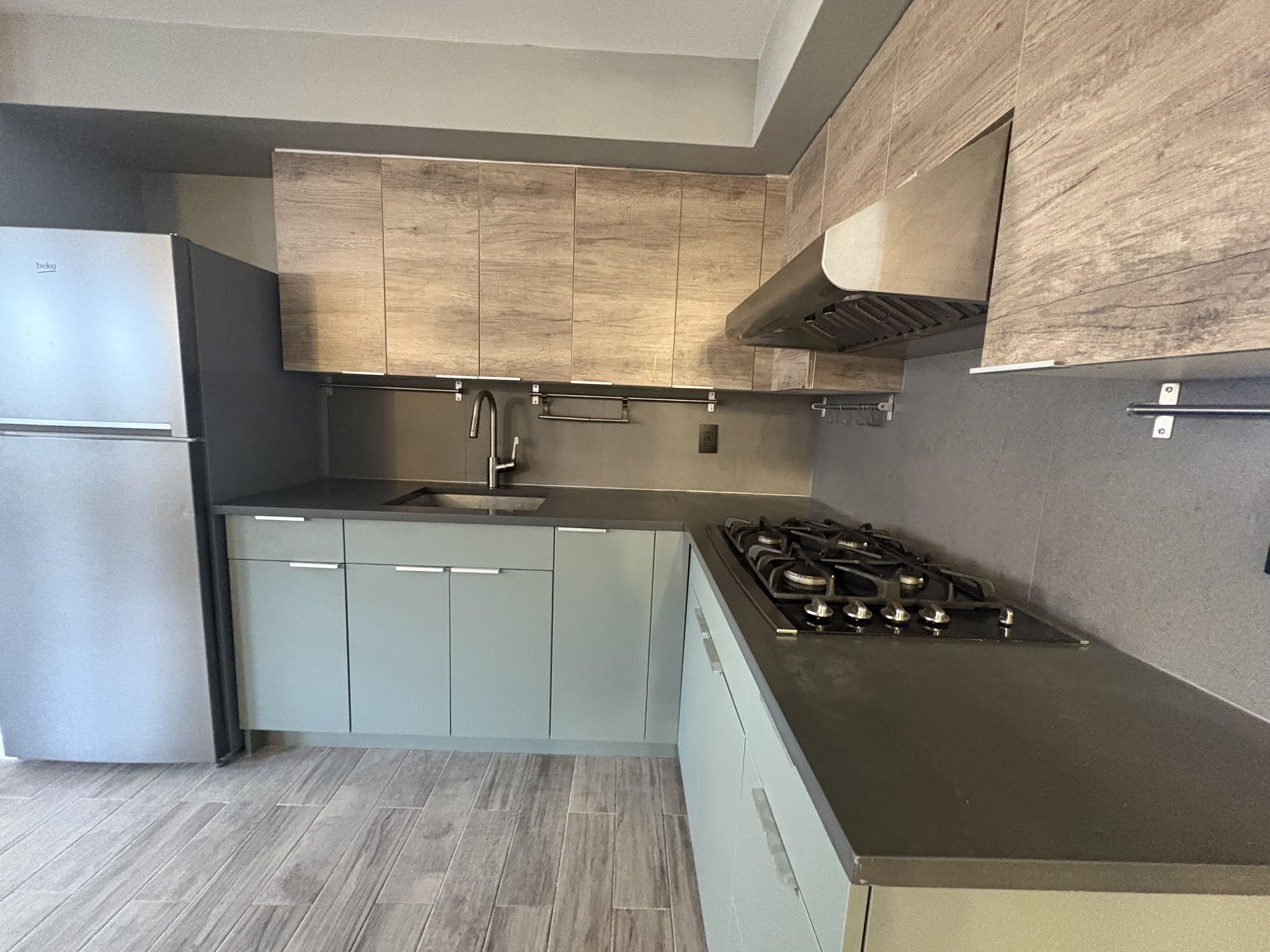 21 Orbit Ln #1L, Staten Island, NY 10314 - See Est. Value, Schools & More