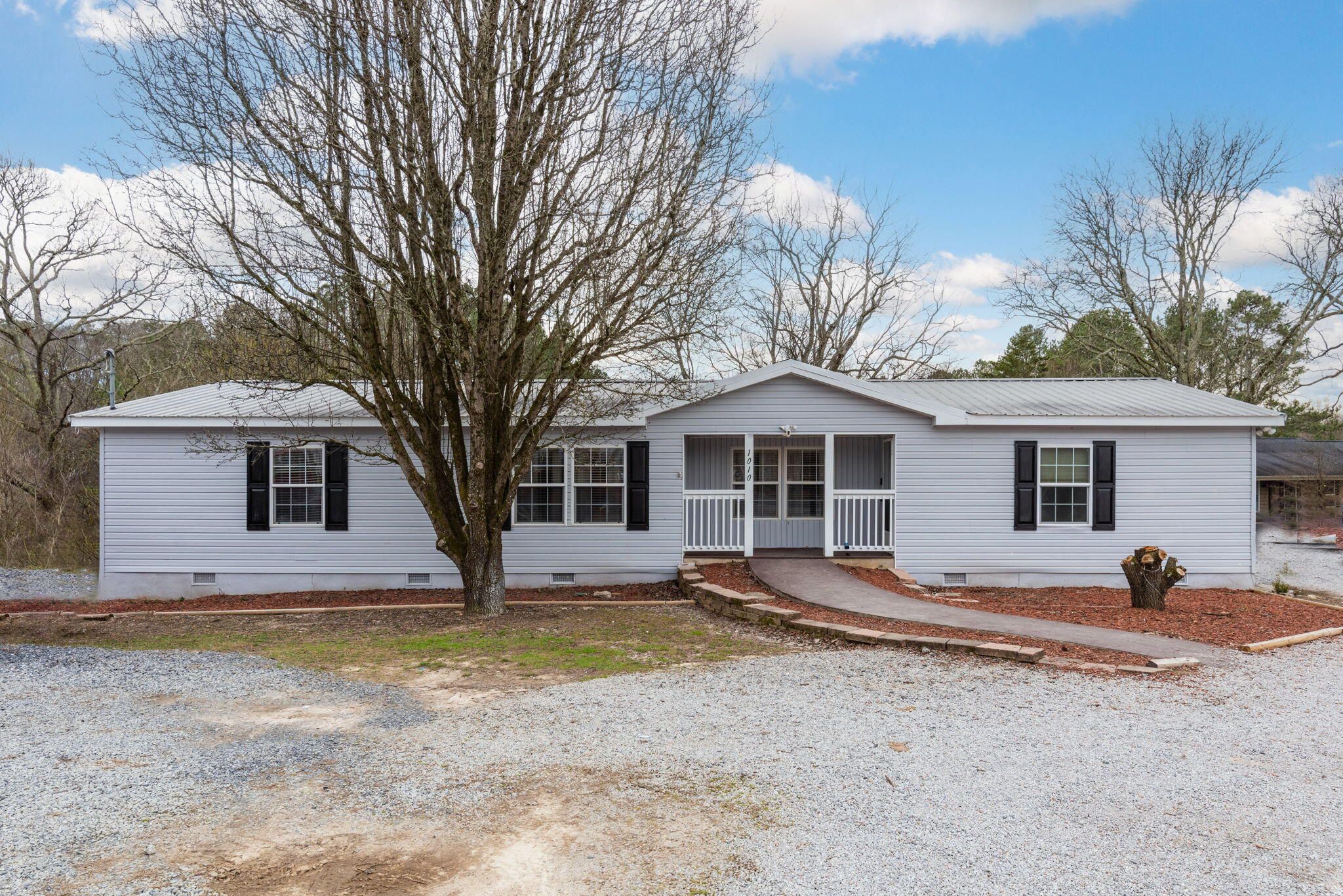 1010 Cohutta Beaverdale Rd, Cohutta, GA 30710 - See Est. Value, Schools ...