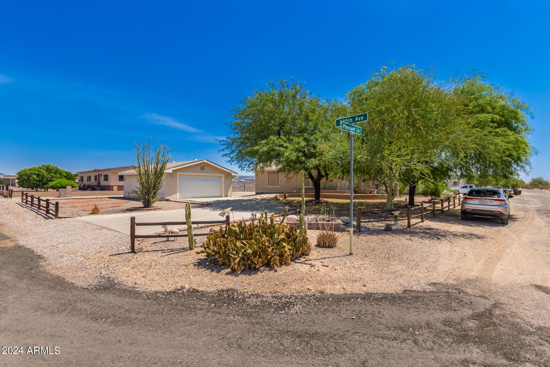 22436 W Pleasant Ln, Wittmann, AZ 85361 - See Est. Value, Schools & More