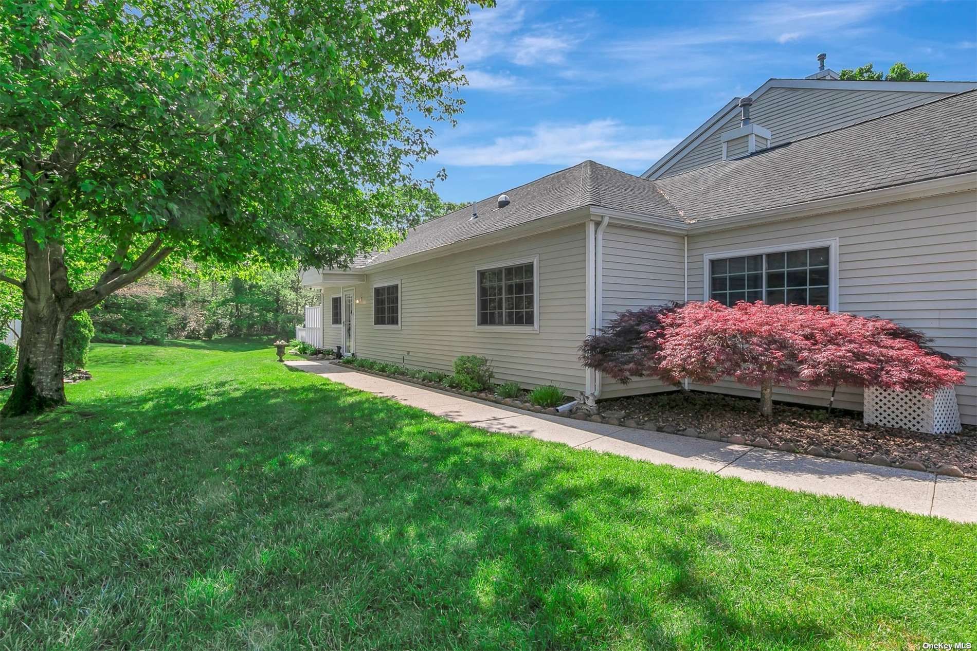 241 Barn Swallow Court UNIT 241, Manorville, NY 11949 | Trulia