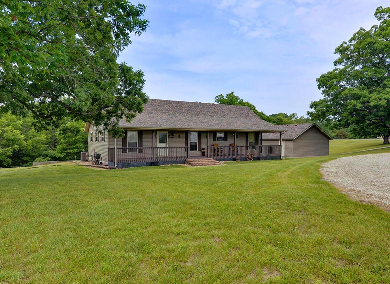 910 East Highlands Drive, Spokane, MO 65754 | Trulia