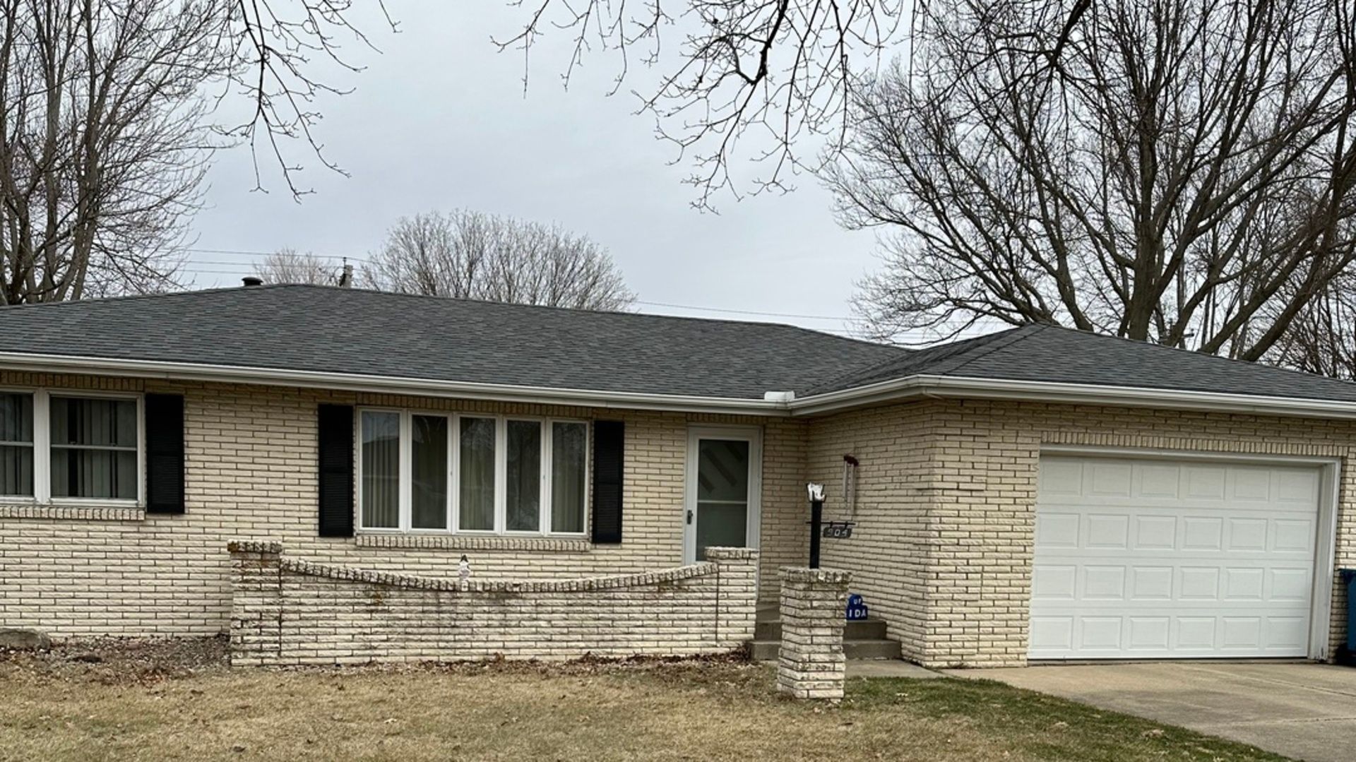 904 E Cleveland St, Ladd, IL 61329 - See Est. Value, Schools & More