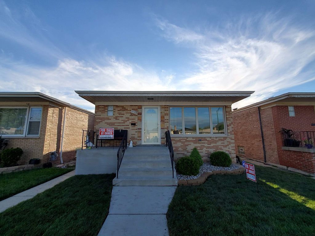 11128 S Ewing Ave, Chicago, IL 60617 - See Est. Value, Schools & More