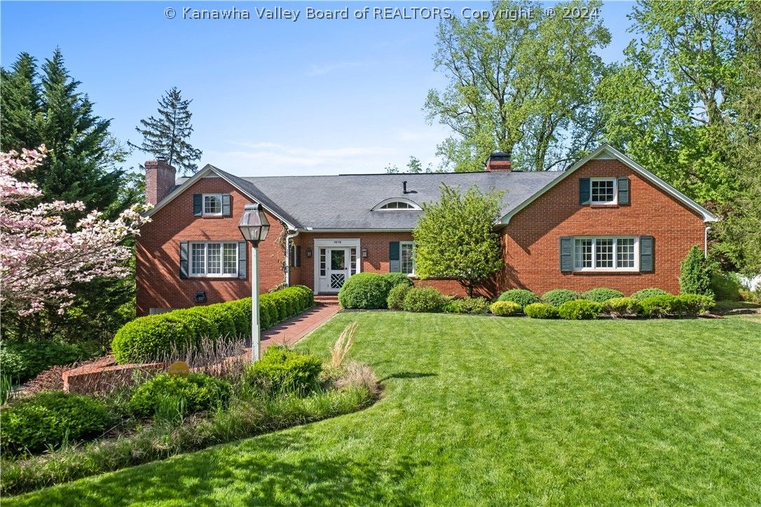 1879 Loudon Heights Rd, Charleston, WV 25314 - See Est. Value, Schools ...