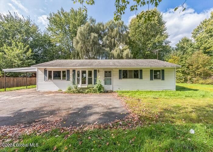 8821 OSWEGO Road, Clay, NY 13041 - See Est. Value, Schools & More