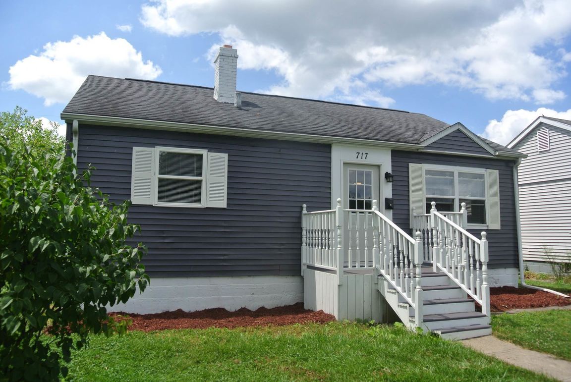 717 S Gladstone Ave, South Bend, IN 46619 - See Est. Value, Schools & More