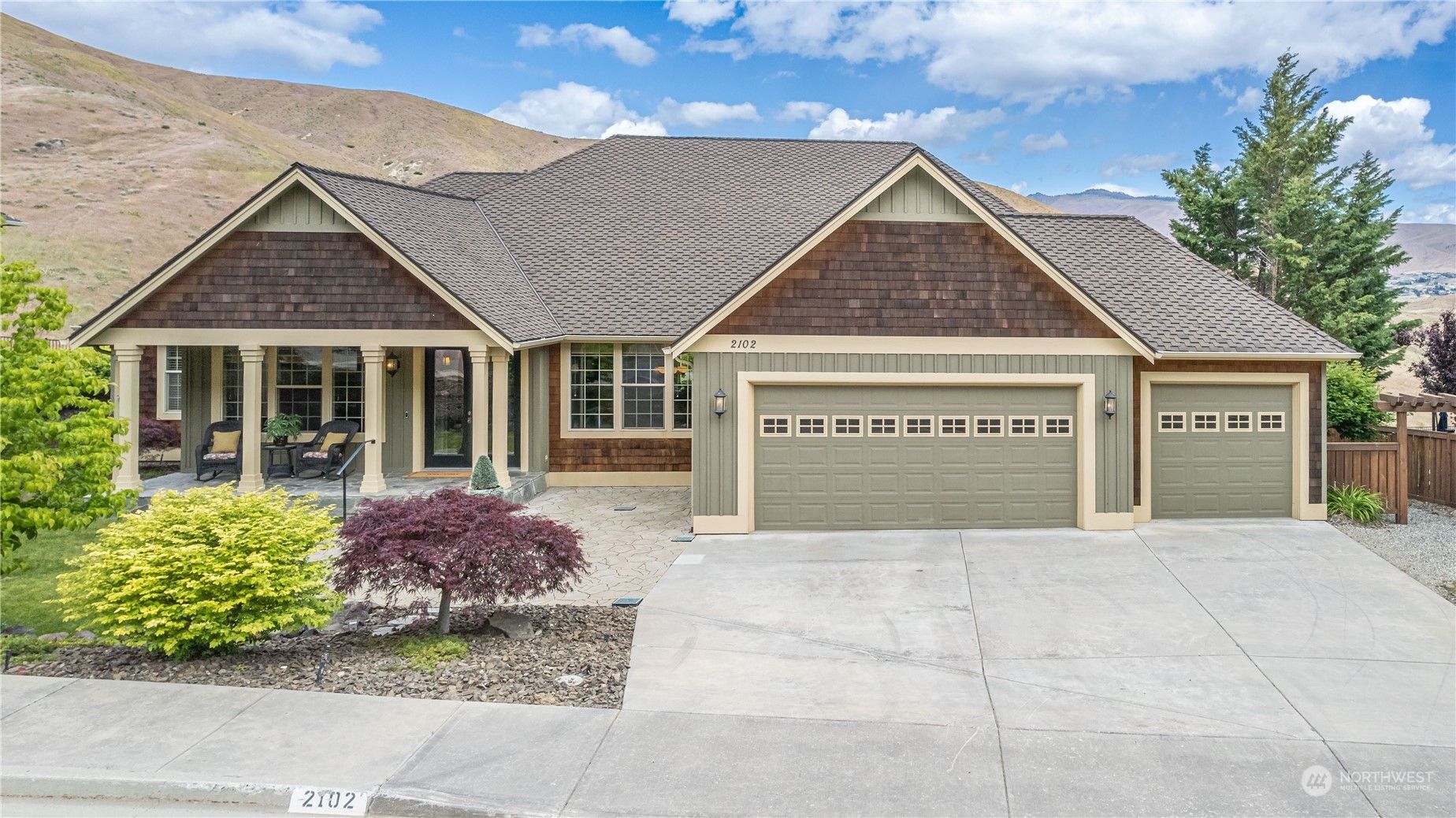 2102 Maiden Lane, Wenatchee, WA 98801 - See Est. Value, Schools & More