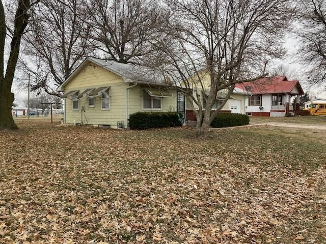 307 High St, Lancaster, KS 66041 - See Est. Value, Schools & More