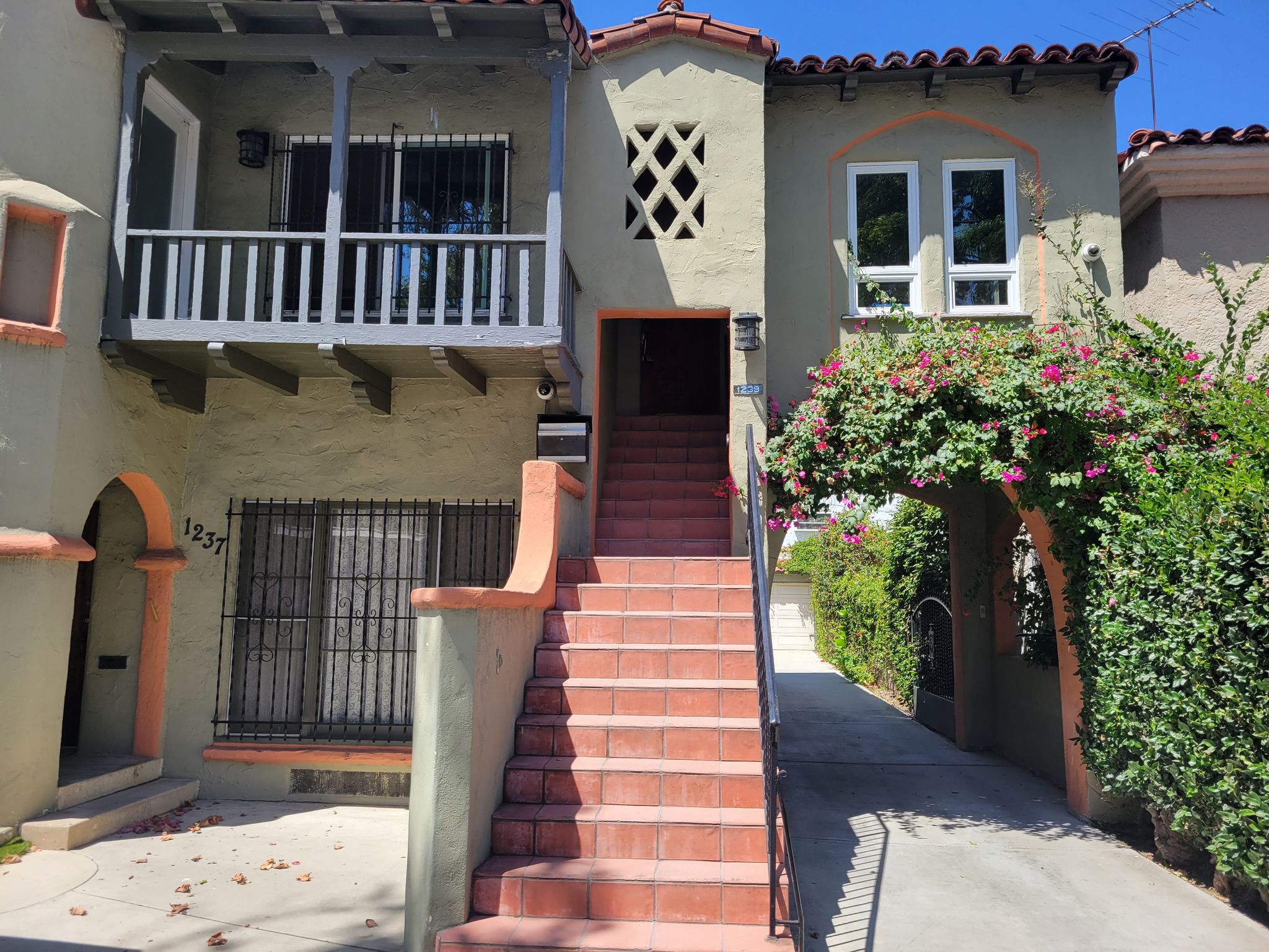 1239 S Sherbourne Dr #1239, Los Angeles, CA 90035 - See Est. Value ...