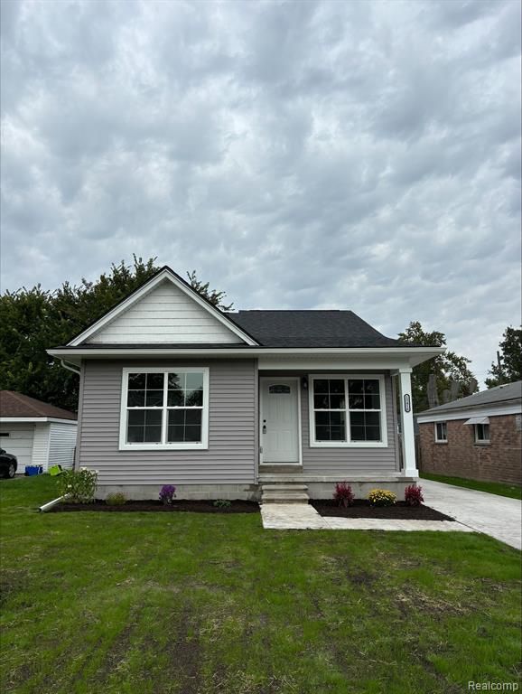 13416 Gerald St, Gibraltar, MI 48173 - See Est. Value, Schools & More
