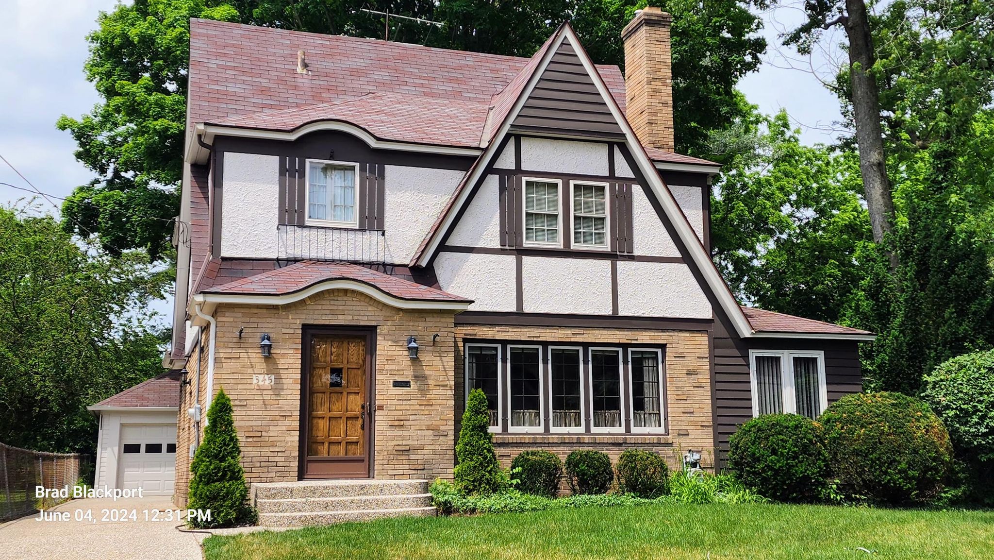 345 Bristol Ave NW, Grand Rapids, MI 49504 - See Est. Value, Schools & More