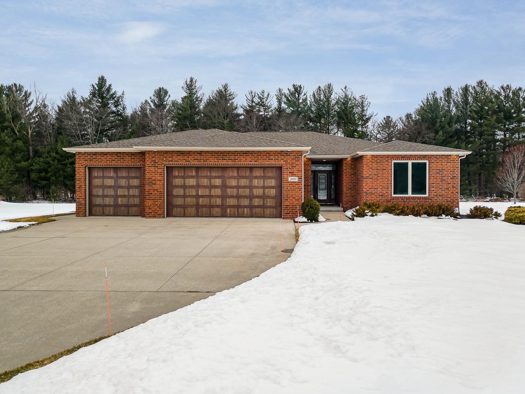 2099 N Harvest Cir, Midland, MI 48642 | Trulia