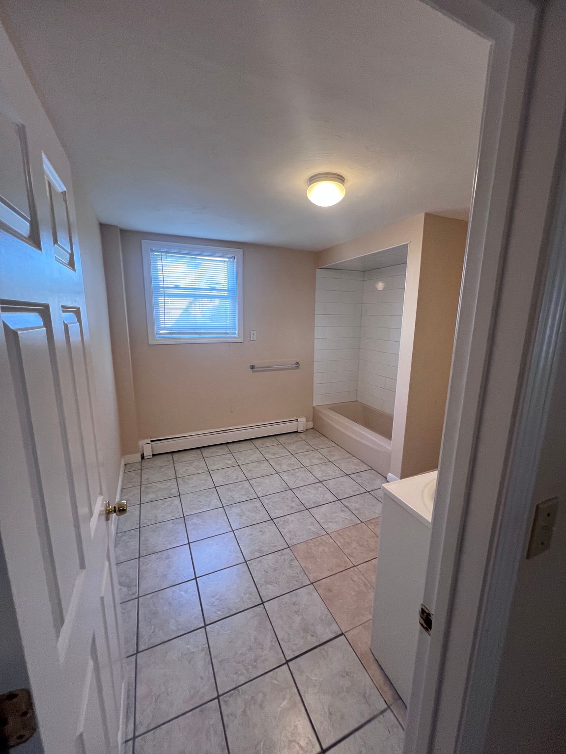 134 Fountain St #1, Fall River, MA 02721 - See Est. Value, Schools & More